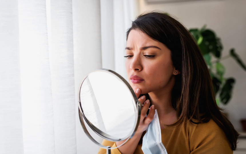 5 gudrybės, kaip atsisveikinti su spuogeliais jų nespaudžiant | Panele.lt